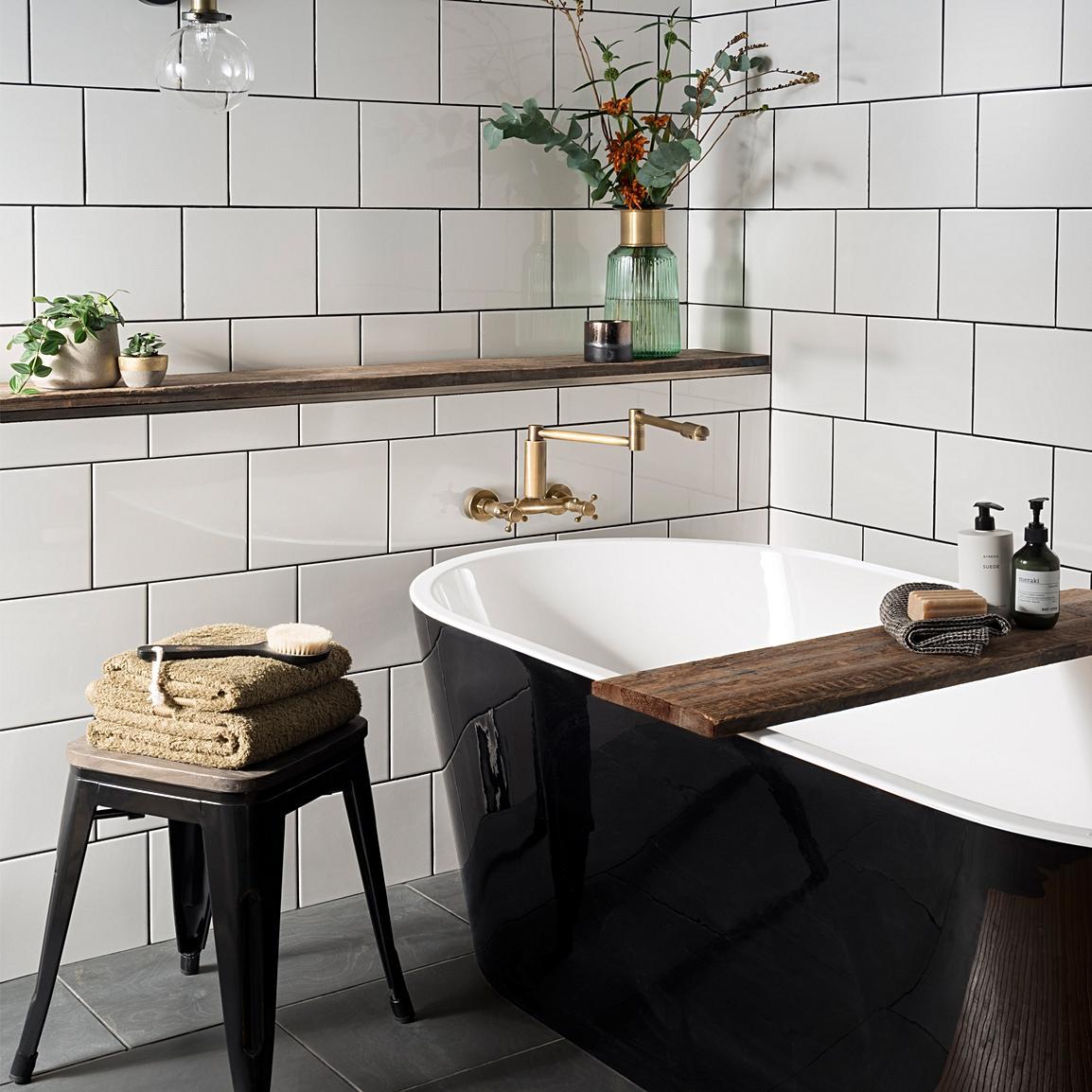 Medium Bathroom Tiles | Topps Tiles