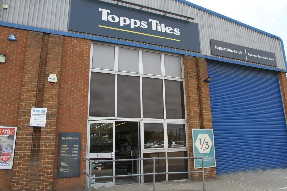 Tile Store Brentford | Topps Tiles
