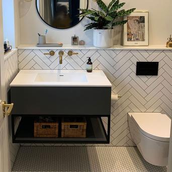 Simply™ Gloss Tile (5cm x 20cm) | Topps Tiles