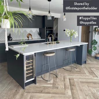 Mora™ Oak Tile | Topps Tiles