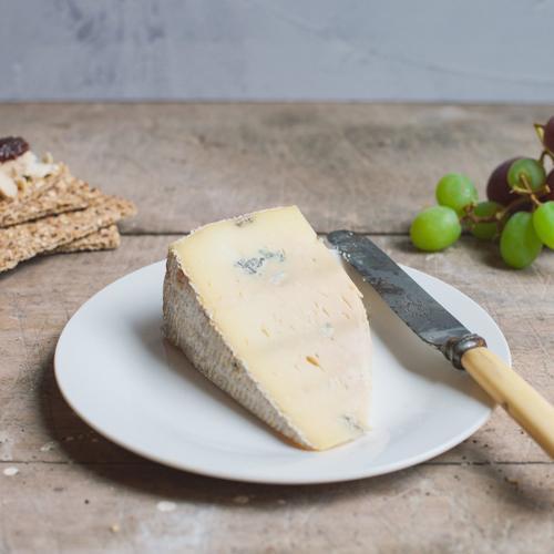 Young Cornish Blue (175g) | field&flower Cheese