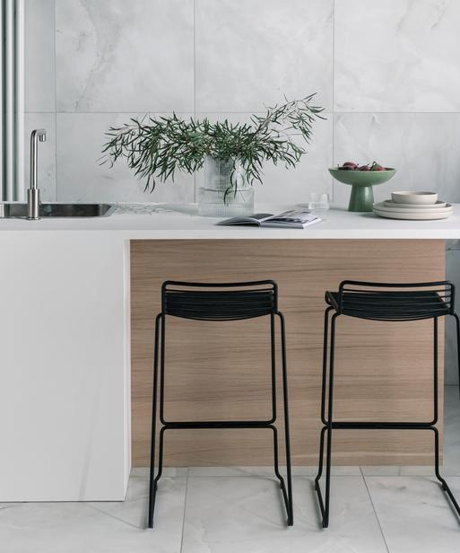 Ambrose Onyx Tile (60cm x 60cm) | Topps Tiles