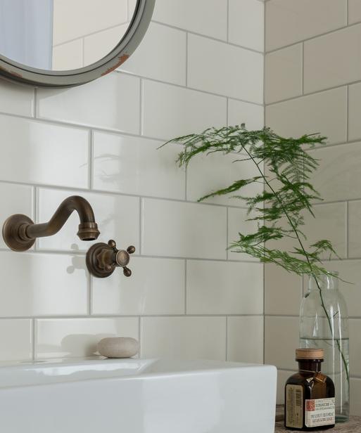 Matrix® Bone Gloss Tile (9.8cm x 19.8cm) | Topps Tiles