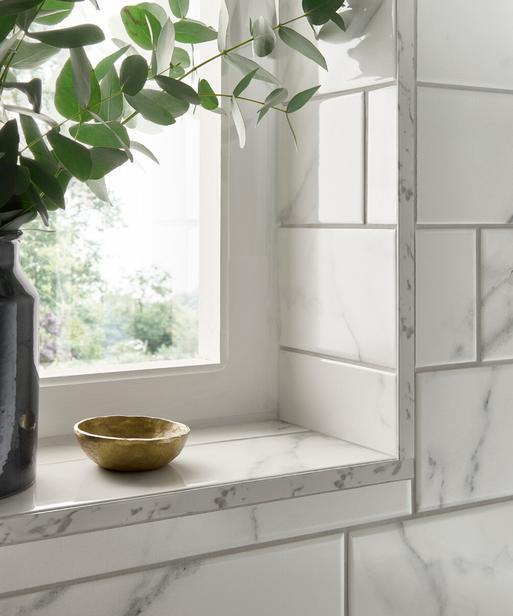 Linear Calacatta Matt Tile (10cm x 30cm) | Topps Tiles