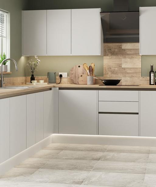 Mora™ Oak Tile | Topps Tiles