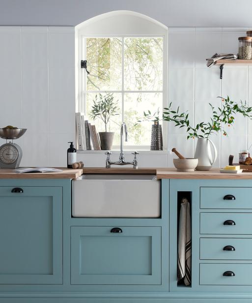 Simply™ Bumpy Tile (20cm x 25cm) | Topps Tiles