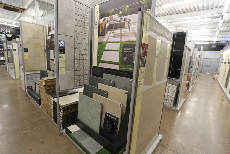 Tile Shop Nottingham | Topps Tiles Lady Bay