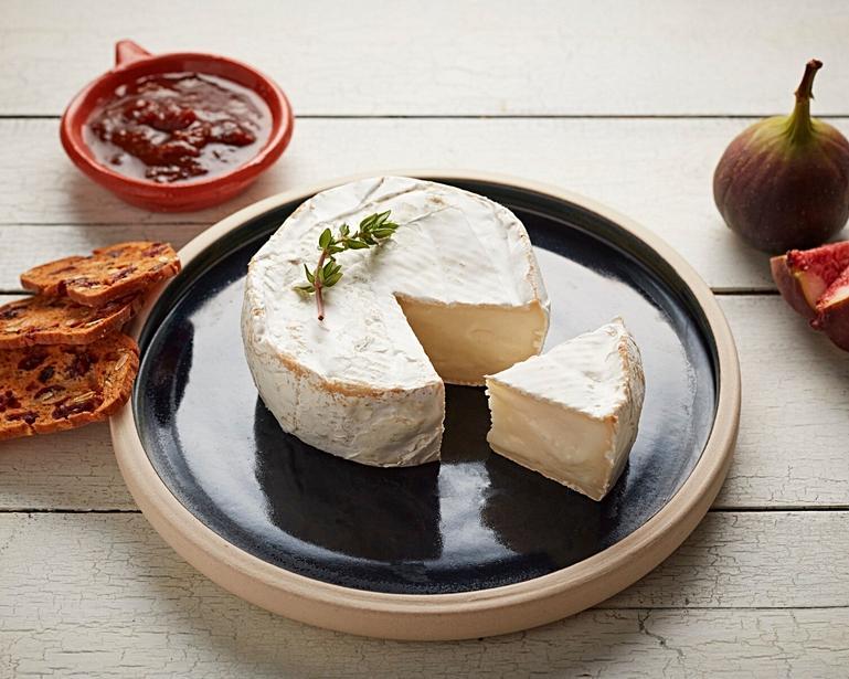 Village Maid's Wigmore (180g) | field&flower Cheese
