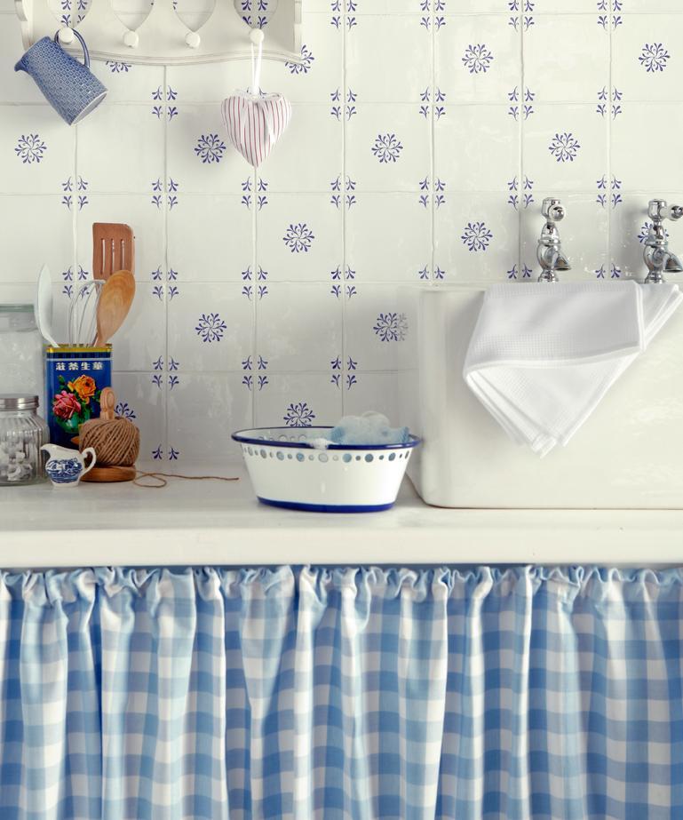 Antic Blanco Delft Decor Tile | Topps Tiles