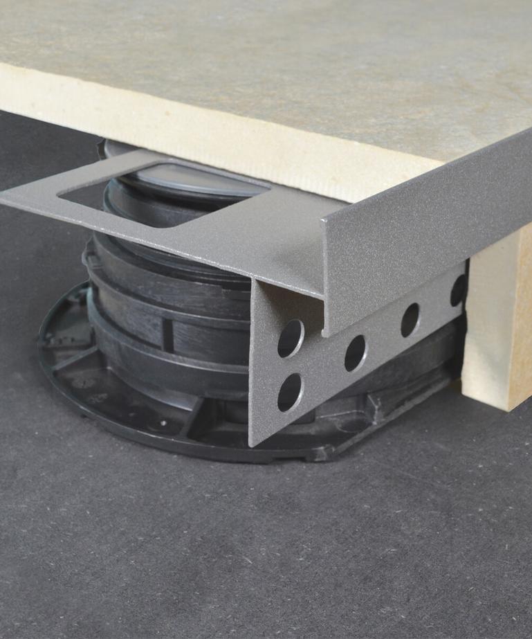 Outdoor Perimeter Trim Grey 2.7m | Topps Tiles